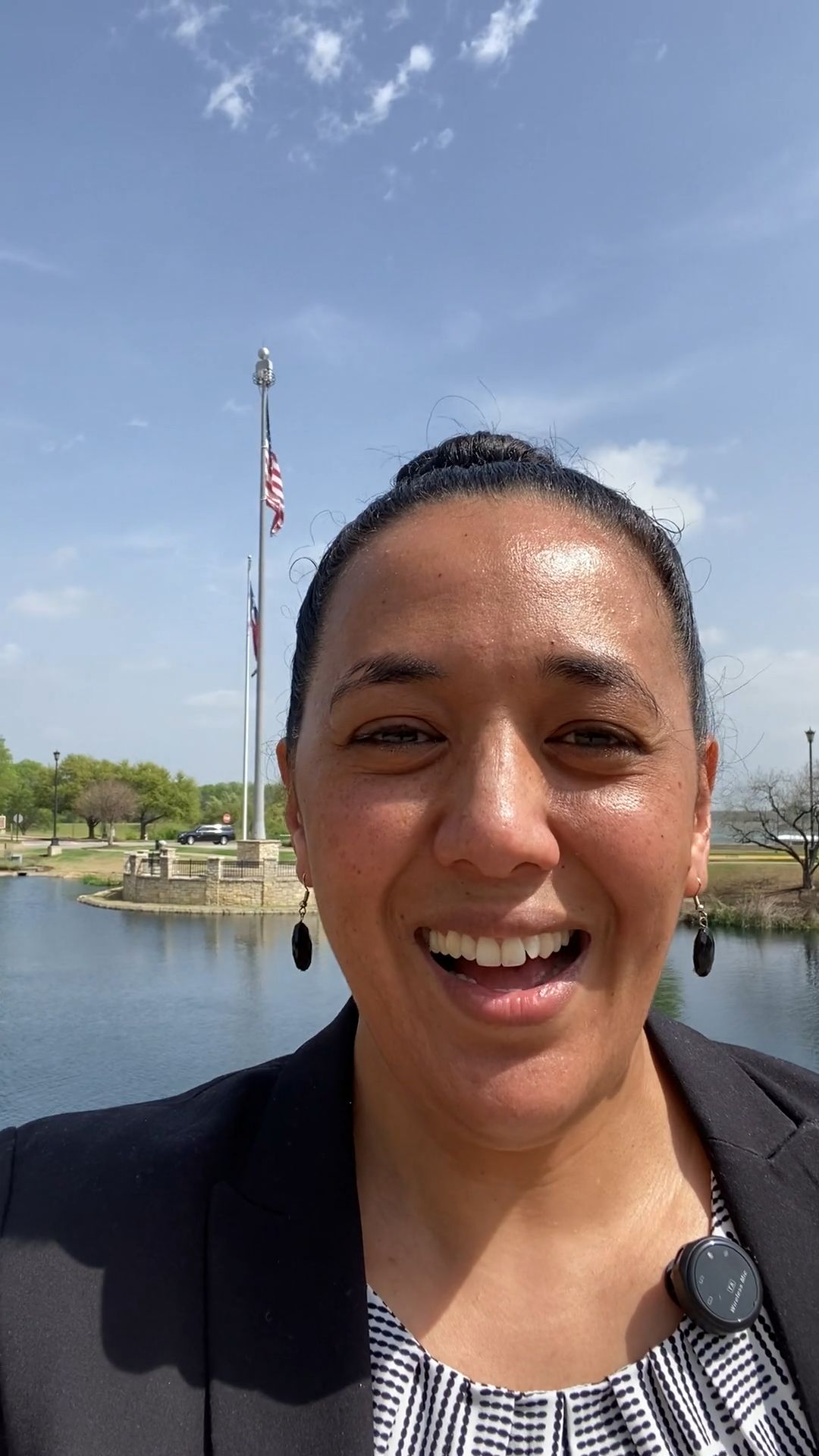 Why should you work with us - Descript